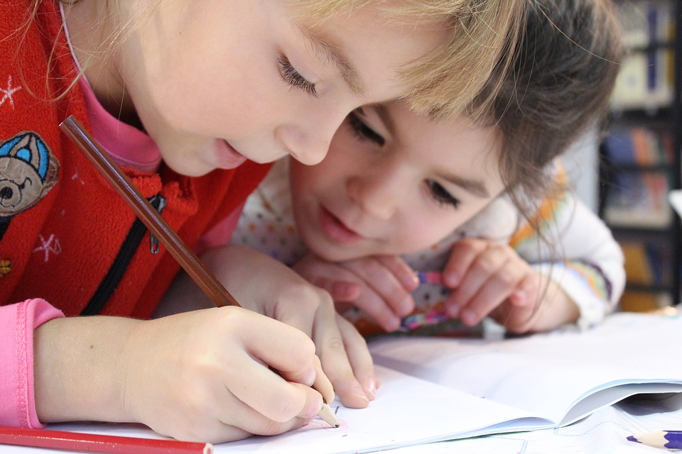 Top Tips for Teaching Your Kids About Friendship - Teach One Reach One Site